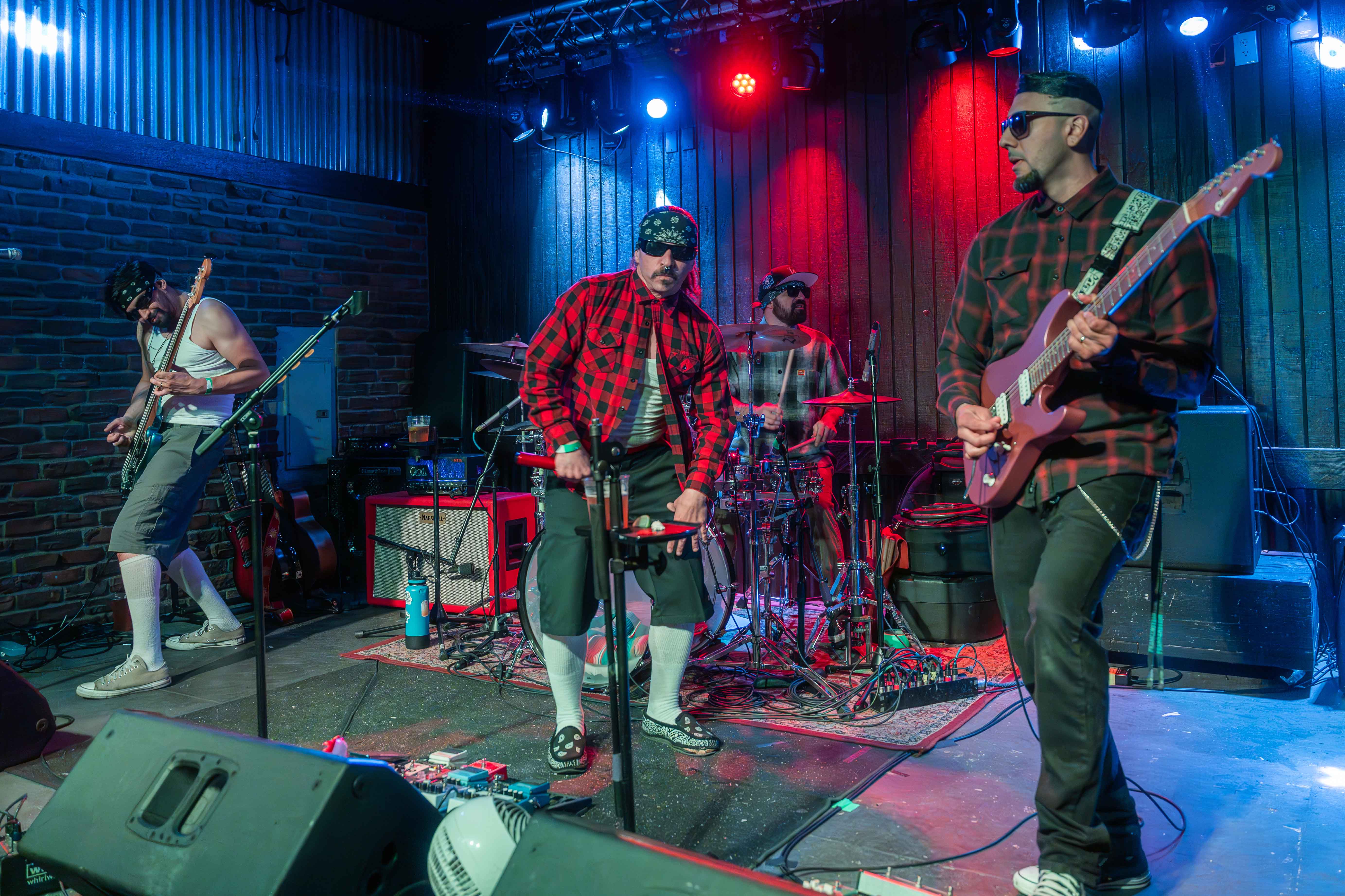 The Riverside Scene - Red Hot Cholo Peppers at The Concert Lounge